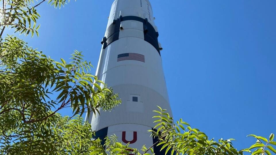 FCC Chairman Kicks Off ‘Space Month’ in California, Pledging to Boost U ...