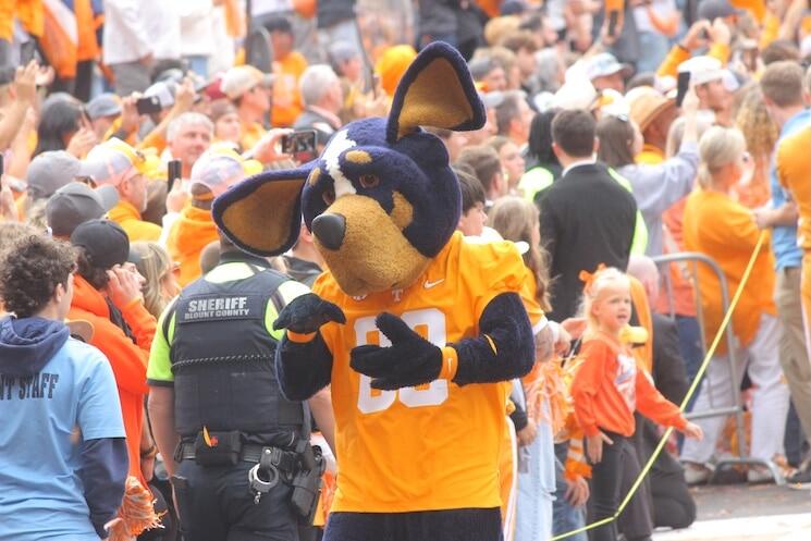 Tennessee Football in Top Schools List for Elite 2027 Wide Receiver ...