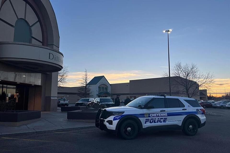 Report of Active Shooter at Frontier Mall ‘Unfounded,’ Police Say ...