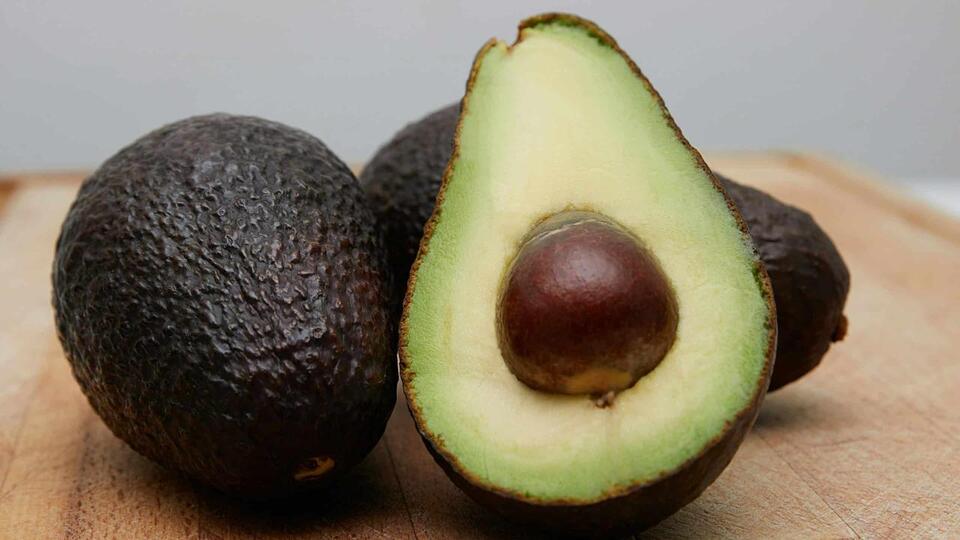 5 Magnesium-Rich Foods That Nourish Your Brain, Body, and Mood - NewsBreak