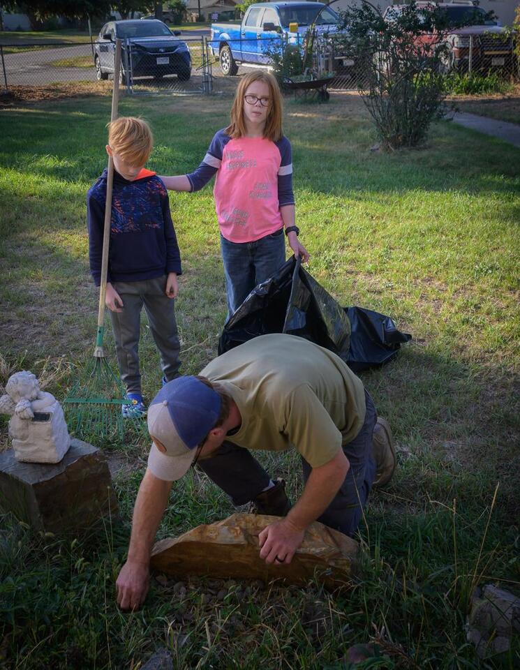 Fall brings changing leaves and beautification efforts in Plains ...
