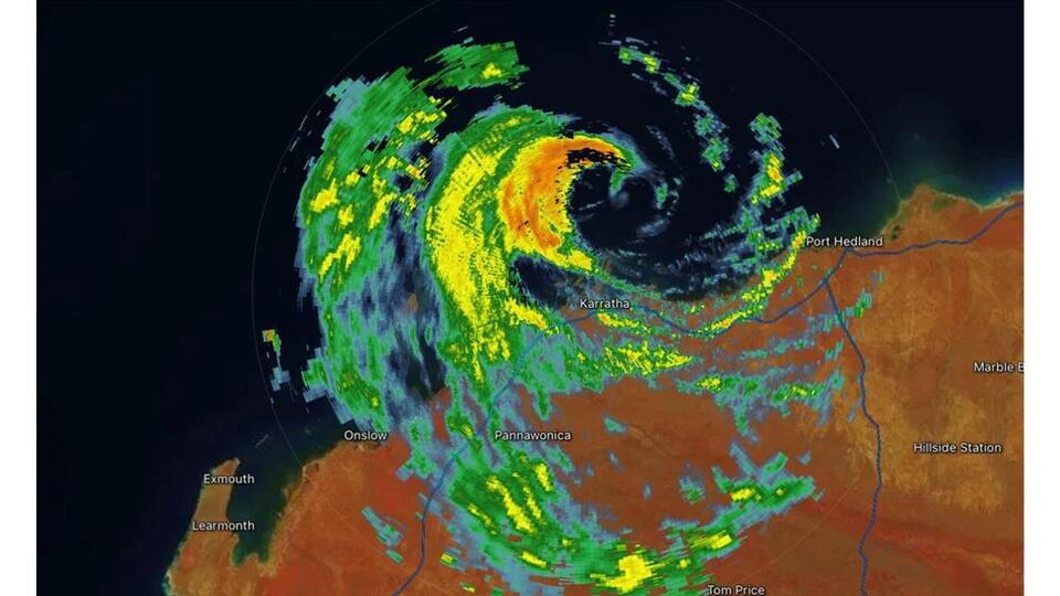Cyclone Mitchell Strengthens Offshore as Uncertain Track Puts Western ...