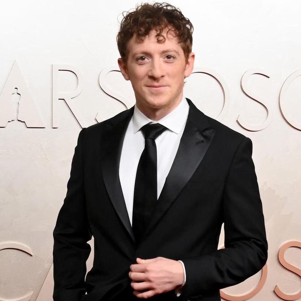 Oscars 2025: Ethan Slater Teases "Sponge-Boq" Era in Wicked: For Good ...