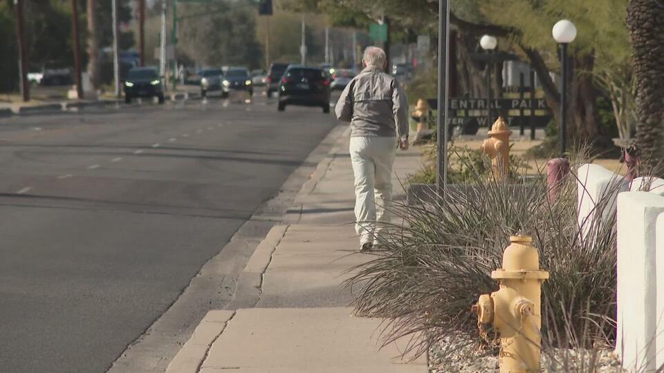 Phoenix man marks 45 years of daily running - NewsBreak