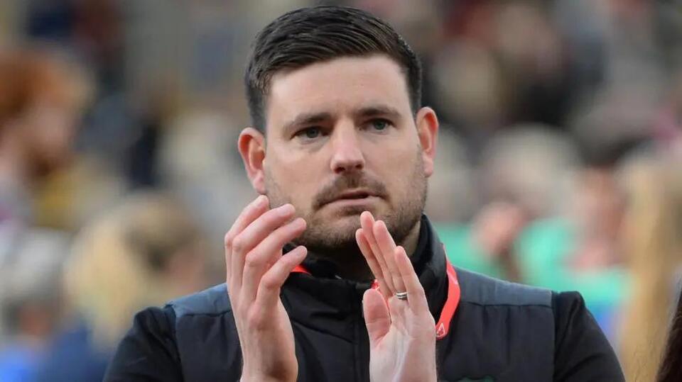 Dale steps down as Wrexham Women's manager - NewsBreak