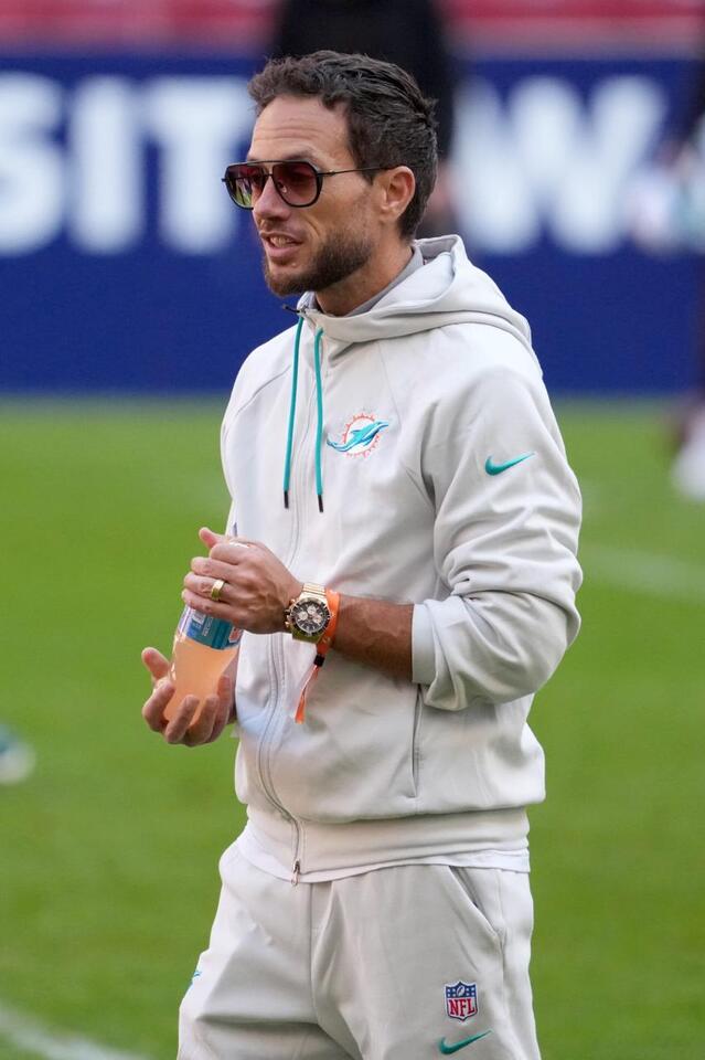 Dolphins Fire HC Mike McDaniel - NewsBreak