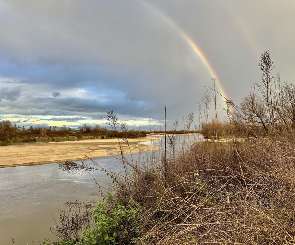 Judge dismisses two claims, keeps key pieces of Kern River lawsuit ...