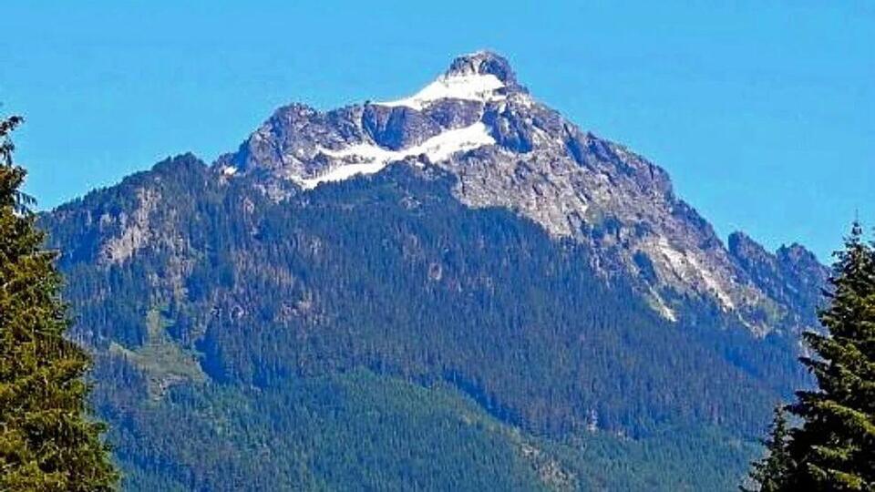 Snohomish County hiker missing since Saturday found dead - NewsBreak