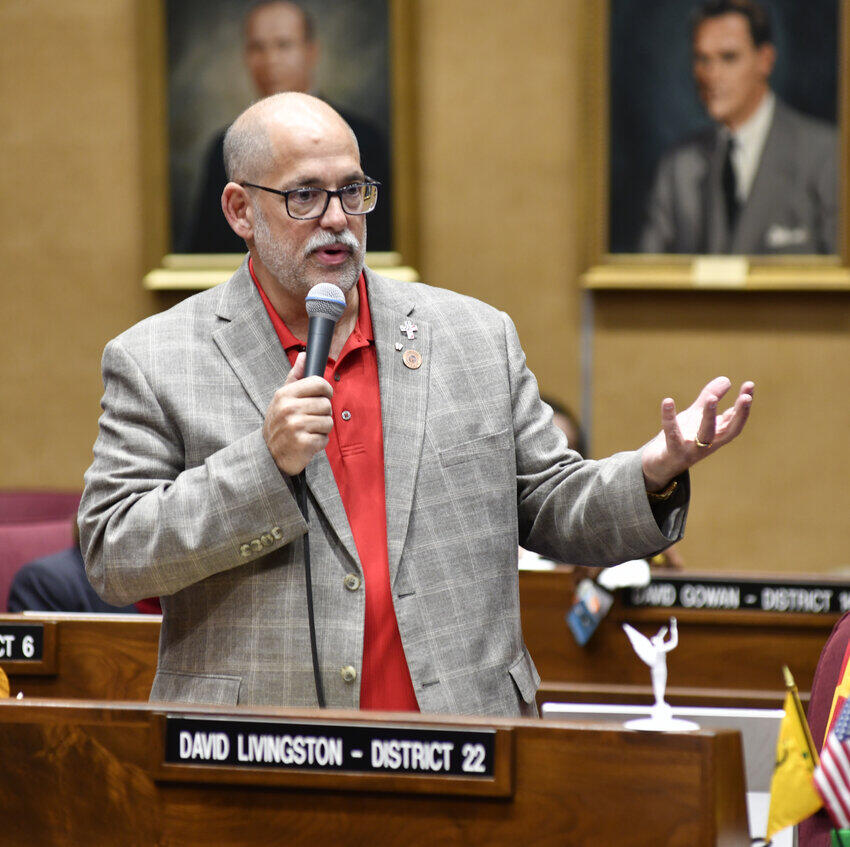 Arizona House approves bill allowing chaplains in public schools ...
