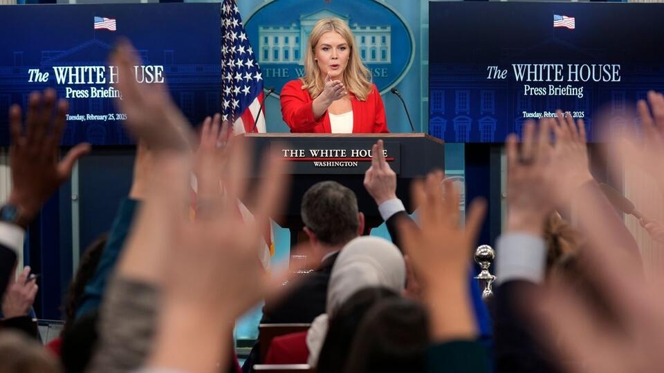 White House press secretary says Democrats should applaud Trump's ...