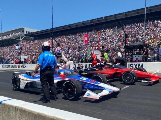 Indy 500 fans begin to celebrate the weekend with Carb Day - NewsBreak