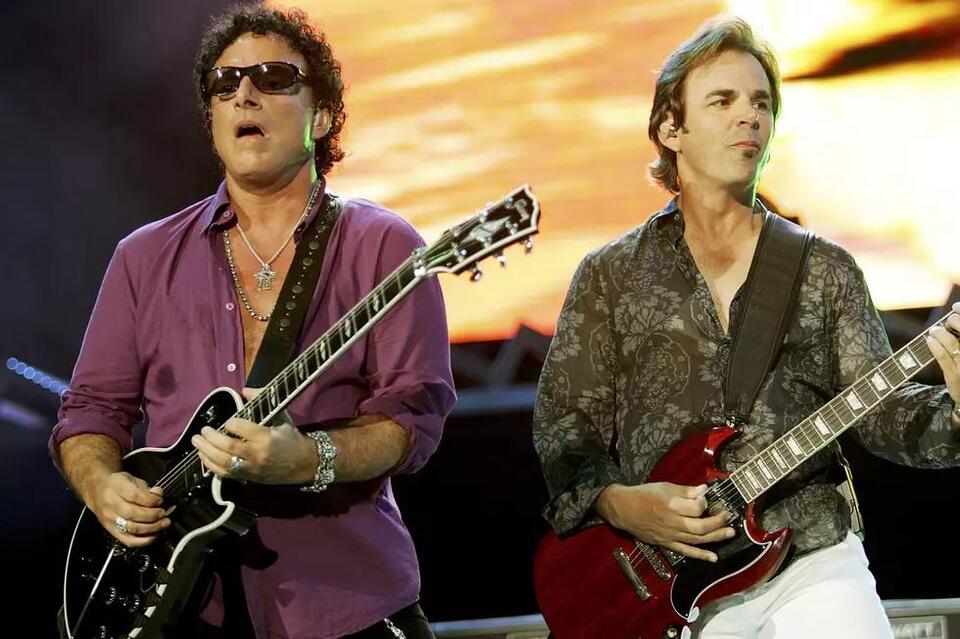 Journey’s Neal Schon Calls Jonathan Cain’s Accusations ‘Absolute ...