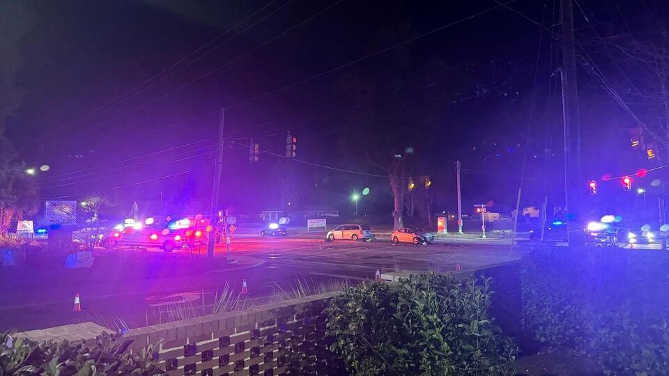 1 dead following 3-vehicle collision on Savannah Highway New Year's Day ...