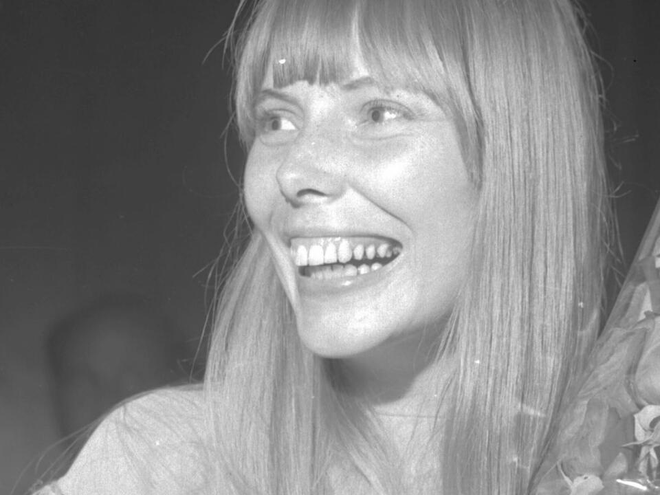 Joni Mitchell’s “My Old Man” and the Anti-Marriage Stance in Her ...