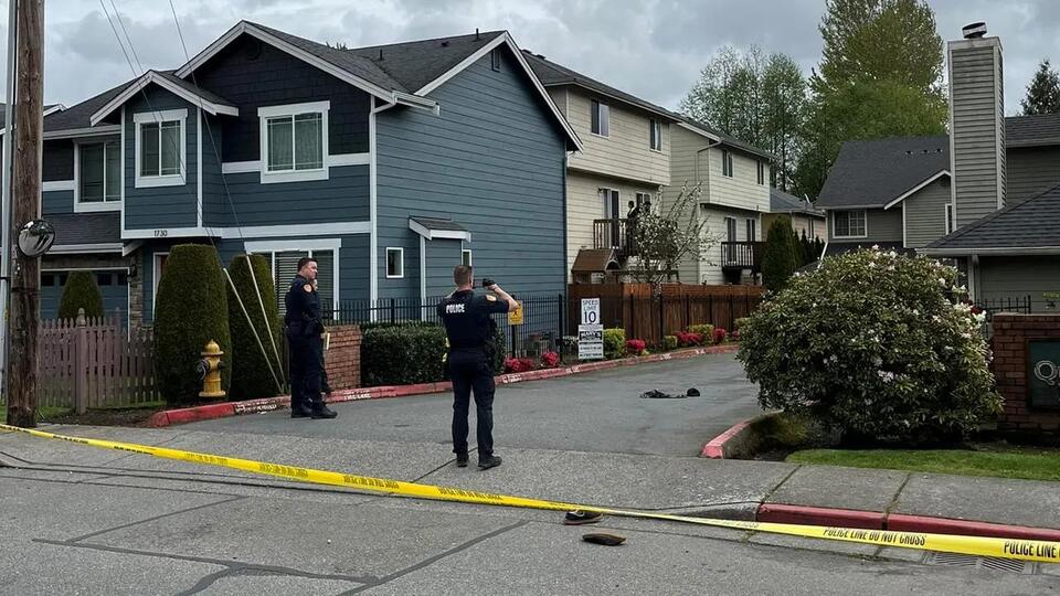 Two arrested, including juvenile, in Everett drive-by shooting - NewsBreak