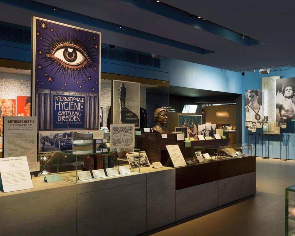 Imperial War Museum rejects criticism of caption in Holocaust display ...