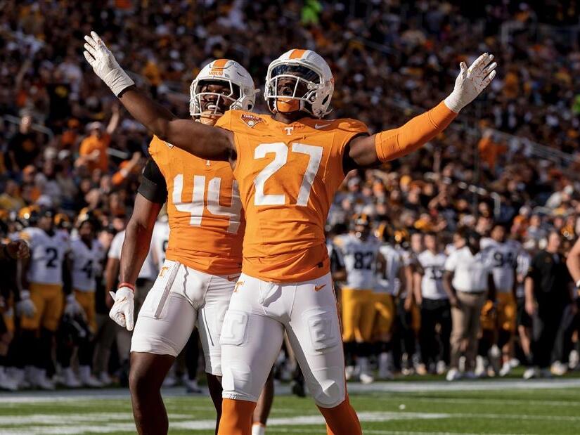 James Pearce Jr. displays versatility in dominating Citrus Bowl performance