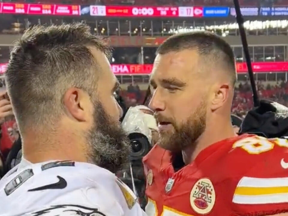 Kelce Brothers Share Heartwarming Postgame Embrace After Monday Night ...