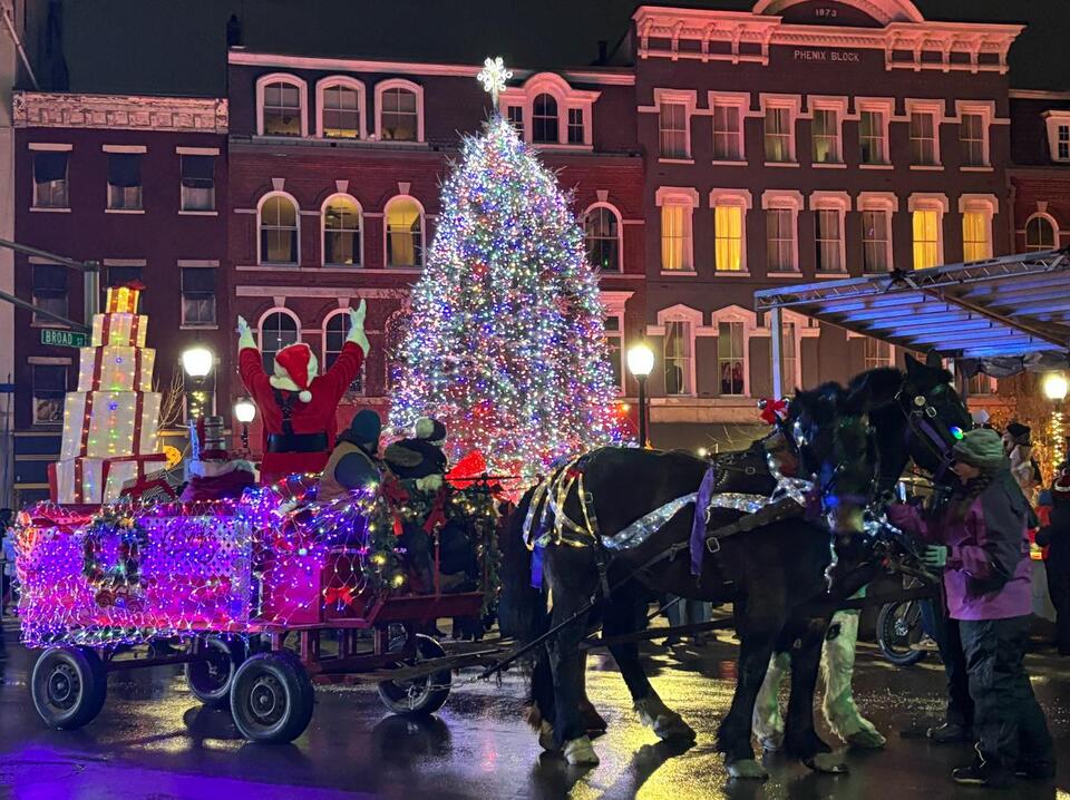 Hundreds line streets at Bangor’s Festival of Lights parade - NewsBreak