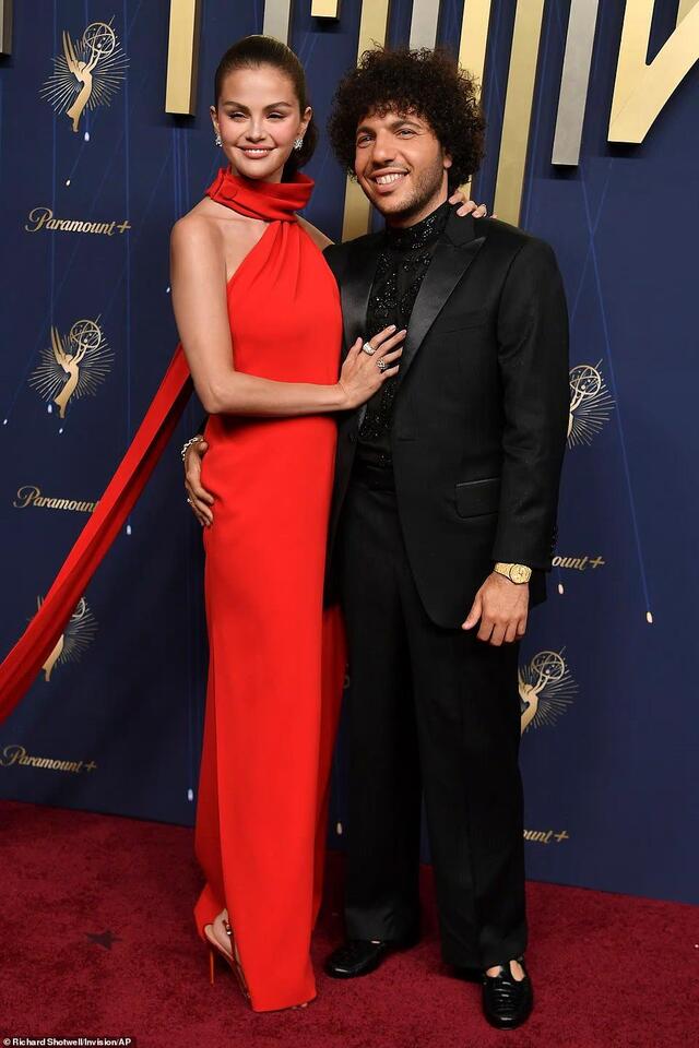 Selena Gomez reveals how she spent her first Thanksgiving as newlywed ...