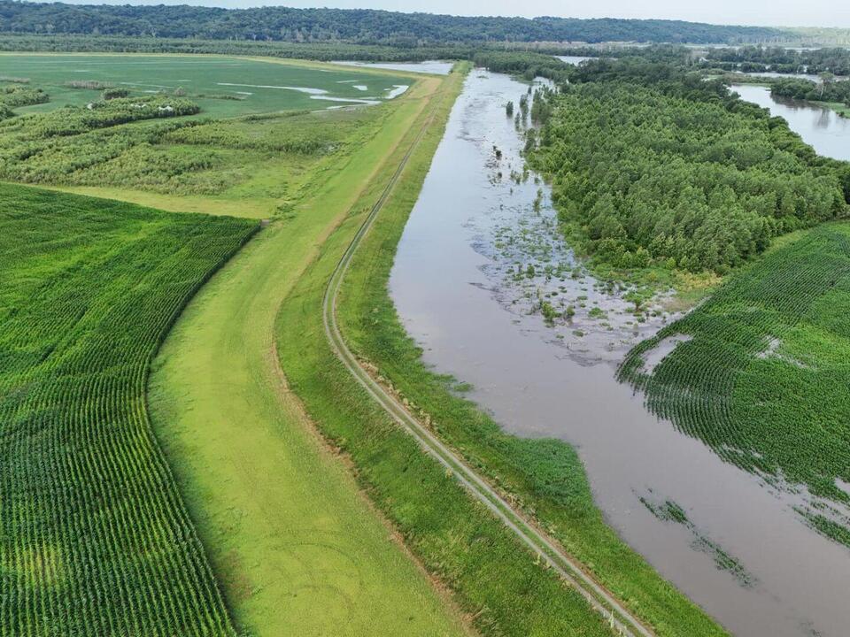 Corps: federal levee system performing well against Missouri River flooding