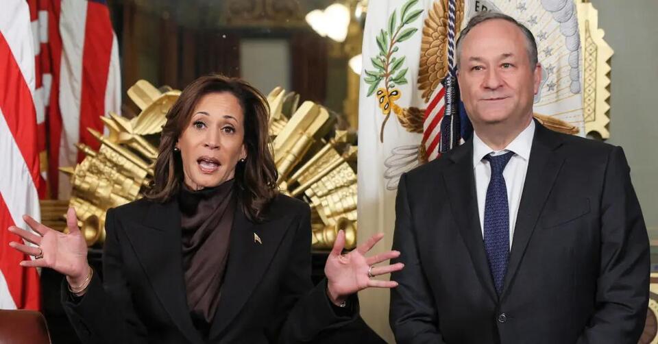 Kamala Harris Dragged for Giving 'Terrible' Dating Advice After Husband ...