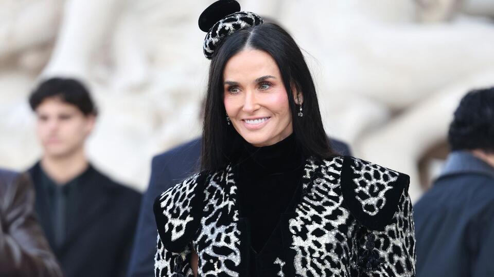 Demi Moore’s Animal Print Schiaparelli Suit Comes With Cutest Accessory ...
