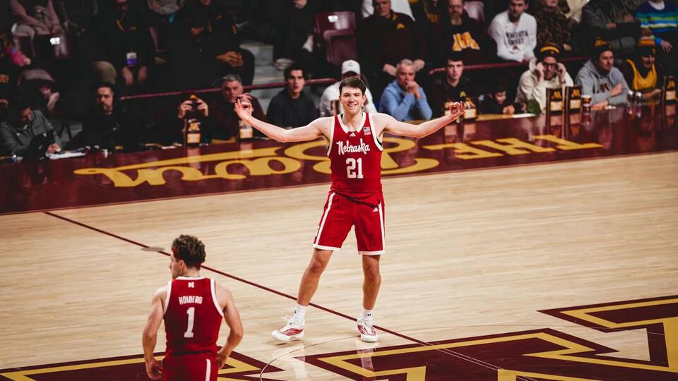 Dominant second half moves Nebraska men’s basketball team to 20-0 ...