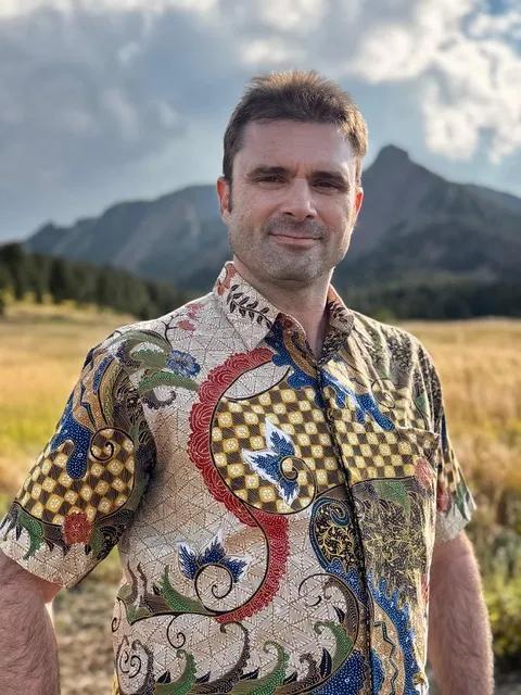 Pro-Palestinian activist Aaron Stone running for Boulder City Council ...