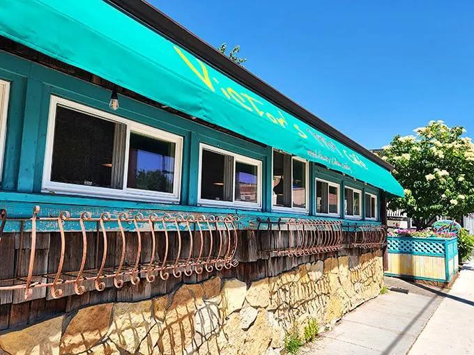 9 Hidden Gem Restaurants In Minnesota With Mouthwatering Menus And ...