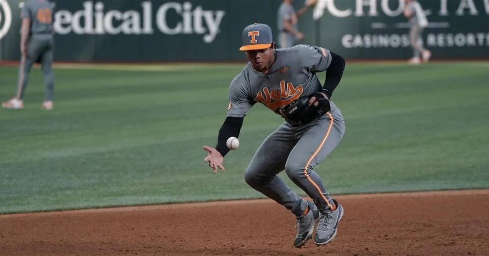 Tennessee baseball freshman infielder enters transfer portal - NewsBreak