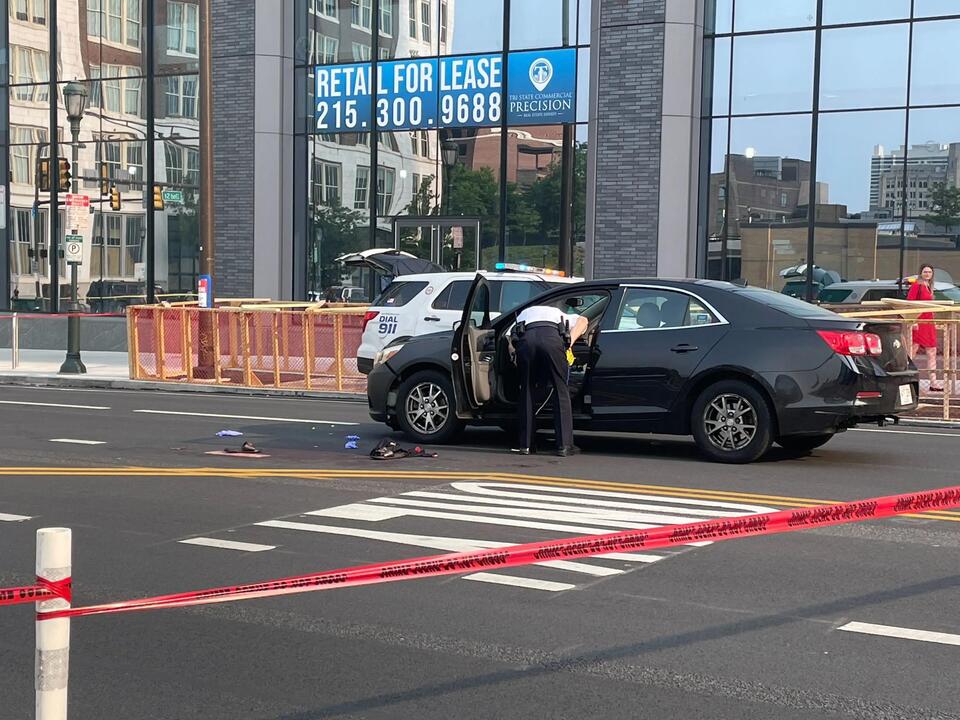 Man in critical condition after the woman whose car window he smashed ...