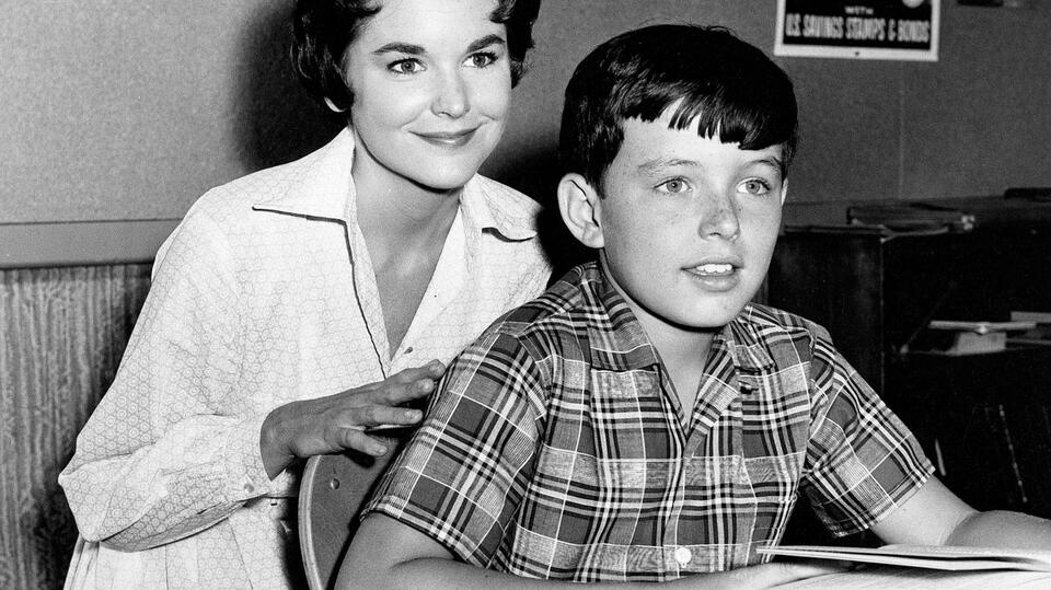 In Memory of 'Leave It To Beaver' Actress Sue Randall: 40 Years After ...