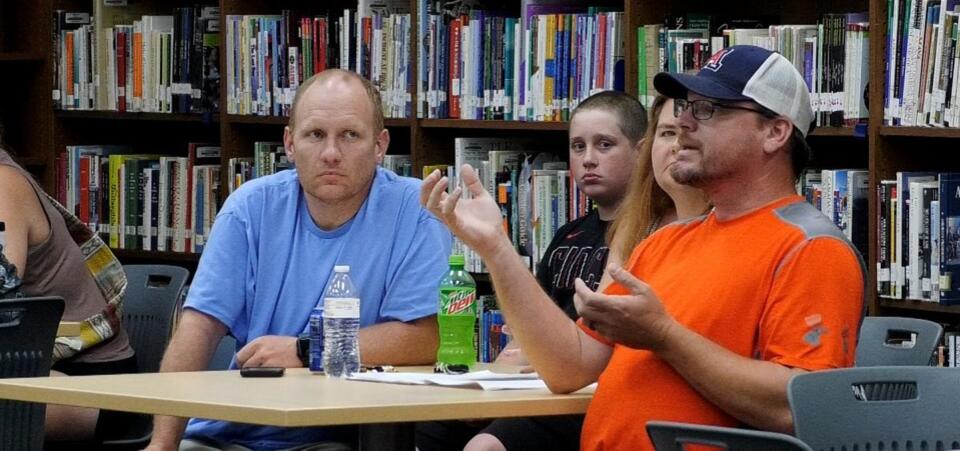 Community members weigh in on the resignation of Trimble Superintendent ...