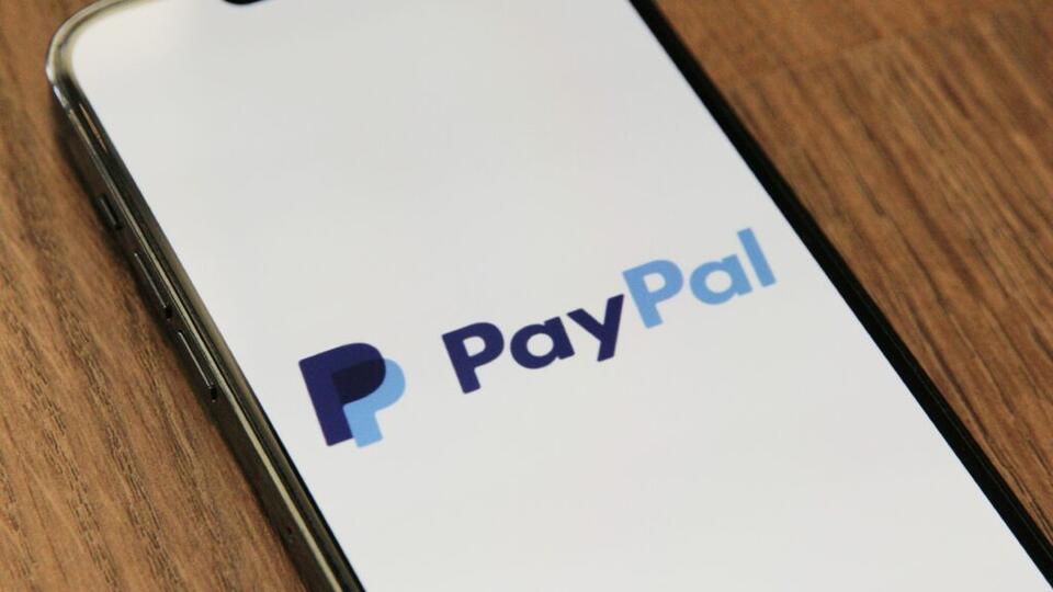 PayPal warns of fake invoice scam targeting users; report it fast ...