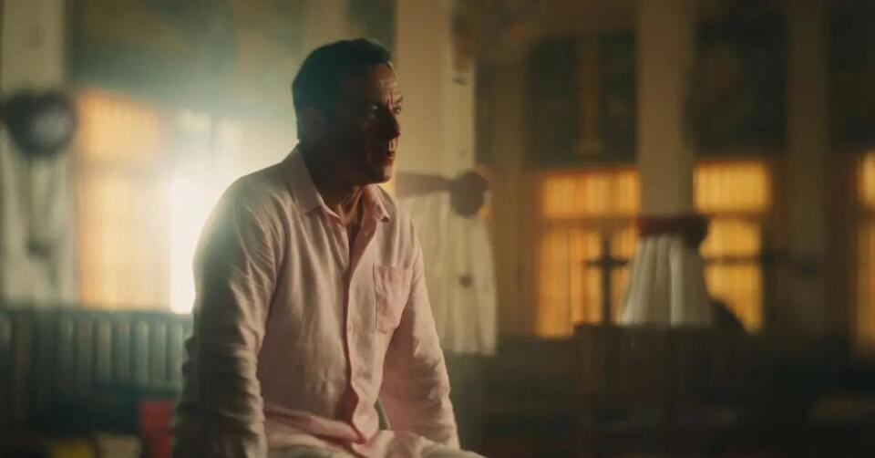 Jason Isaacs Reveals Shocking Cut Scenes From 'The White Lotus ...