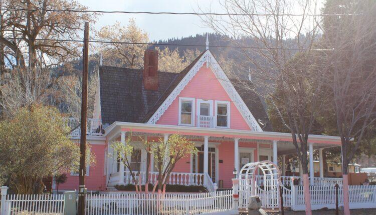 10 buildings in Nevada that are older than the state itself - NewsBreak