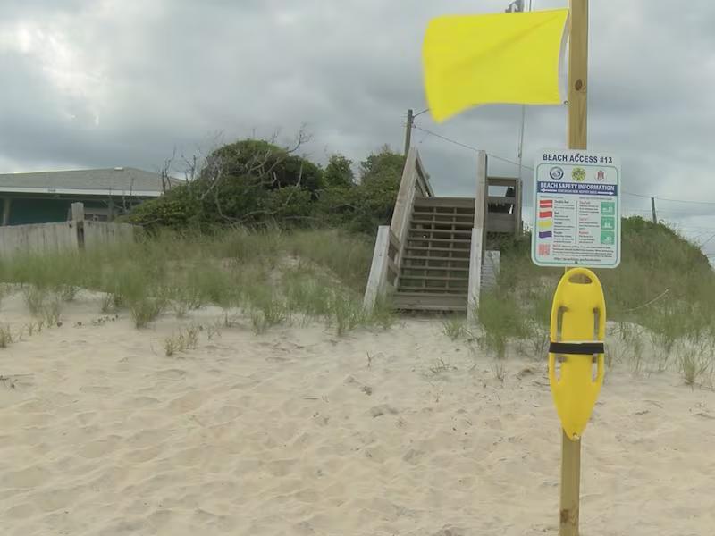 Surf City installing safety stations on all 39 beach accesses