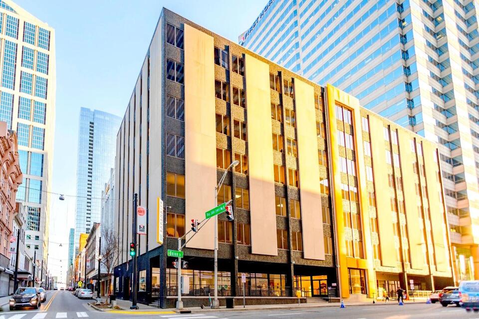 Downtown mixed-use building sells for $7M - NewsBreak