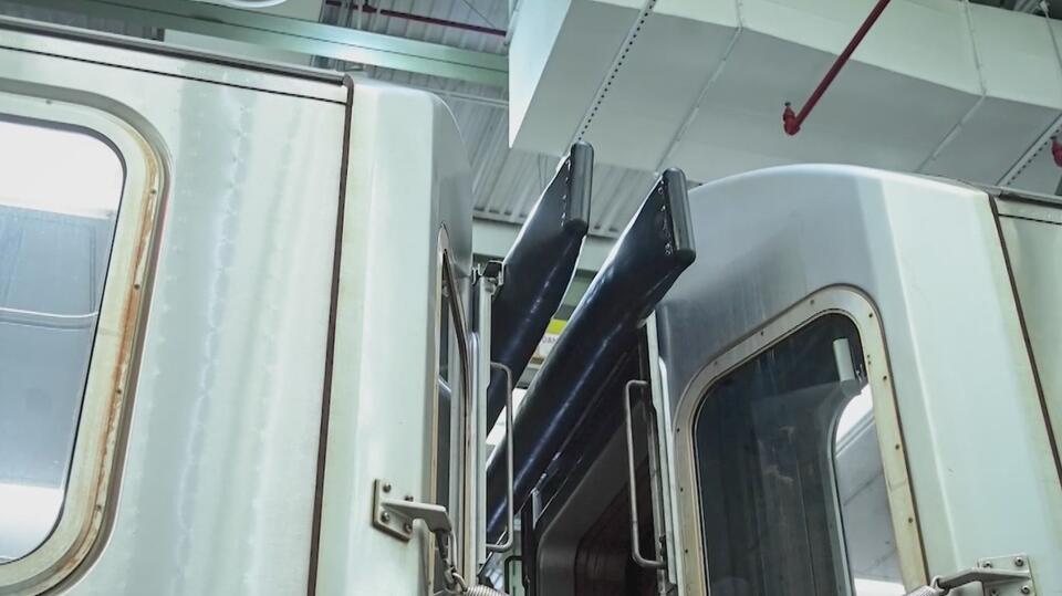 NYC’s latest idea to stop subway surfing? Physical barriers above ...