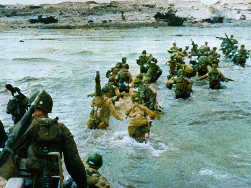 Take A Look at D-Day Through These Stunning Color Photos of the ...