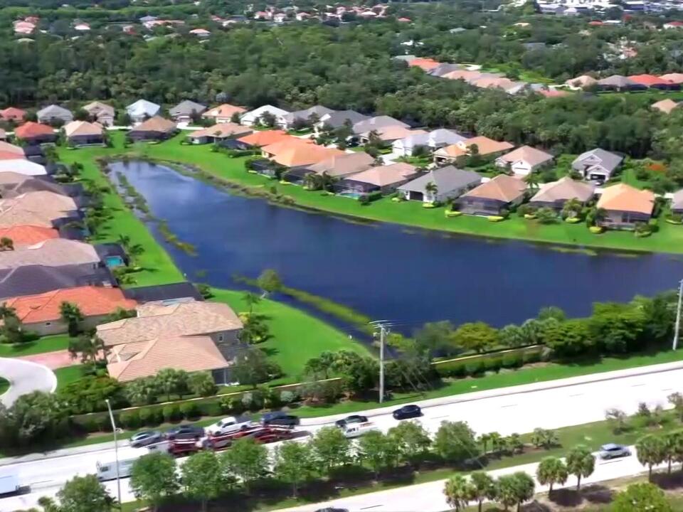 How do SWFL municipalities keep FEMA flood insurance discounts?