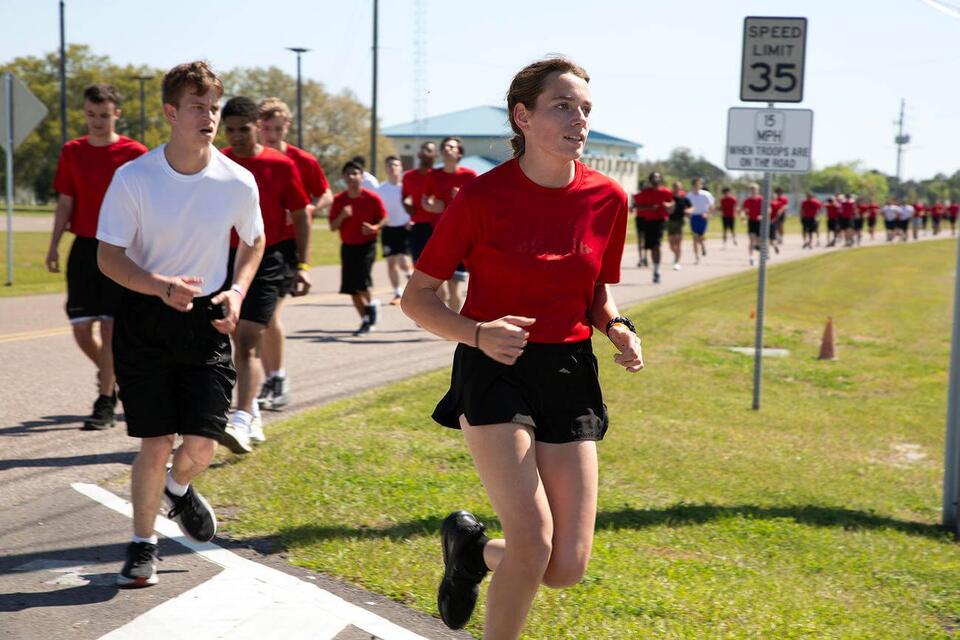 The Best Way to Increase Your Running Mileage to Prepare for Military ...