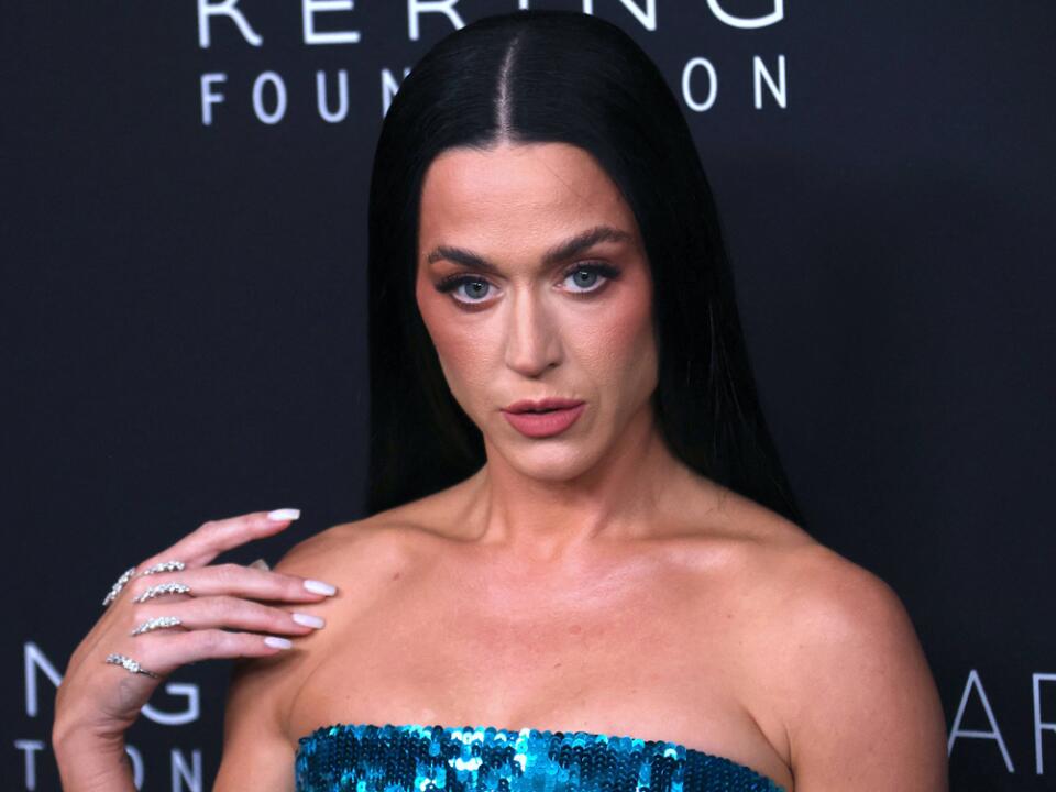 Katy Perry Hits the VMA Stage for the First Time in 7 Years—and Fans ...