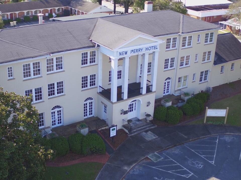 New Perry Hotel being demolished after 99 years