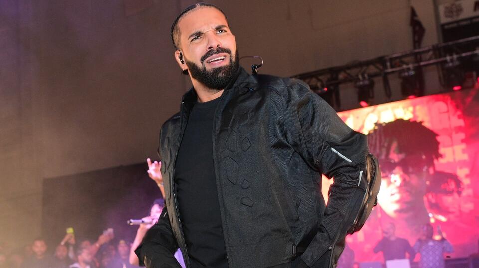 Drake Was Most Streamed Rapper On Christmas Day - NewsBreak