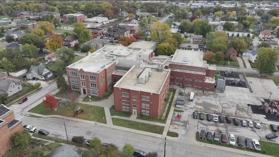 Des Moines City Council approves plan to raze Moulton Elementary ...