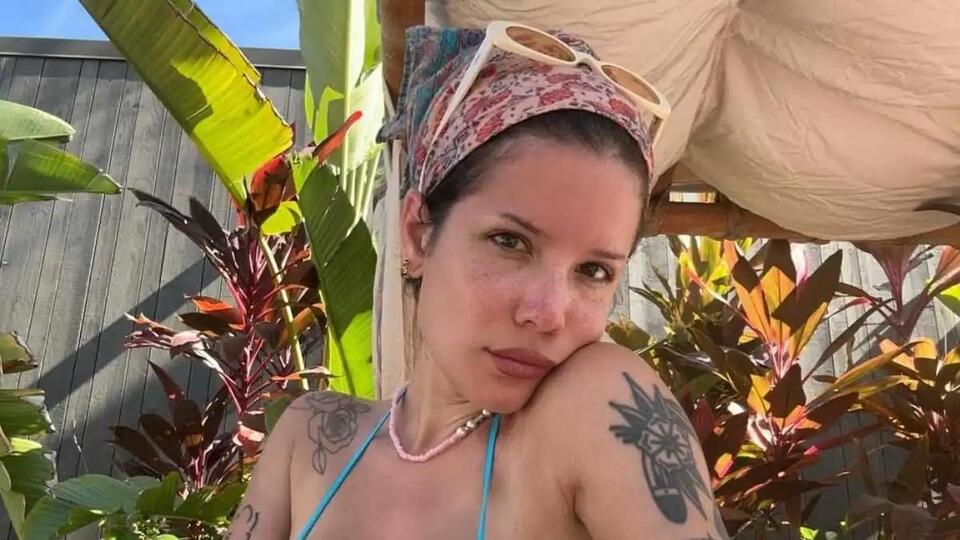 Halsey Posing in Bikini Deserves Second Glance - NewsBreak