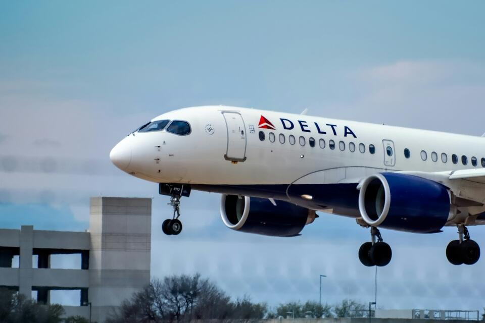 Tragic Tire Explosion At Atlanta Airport Claims Lives Of Two Delta ...