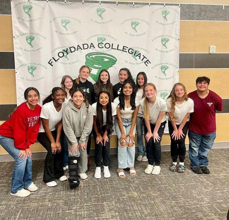 Floydada Cheer Squads for Upcoming School Year Announced - NewsBreak